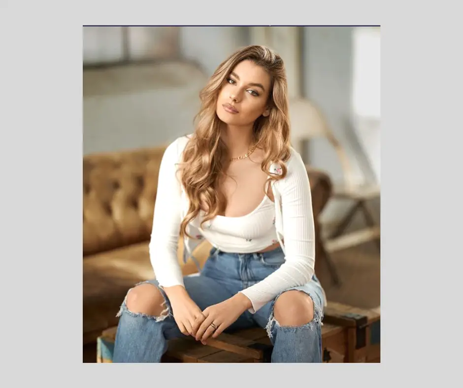 Jil Grudner the Angel Energy with a Little Devil on this Monday